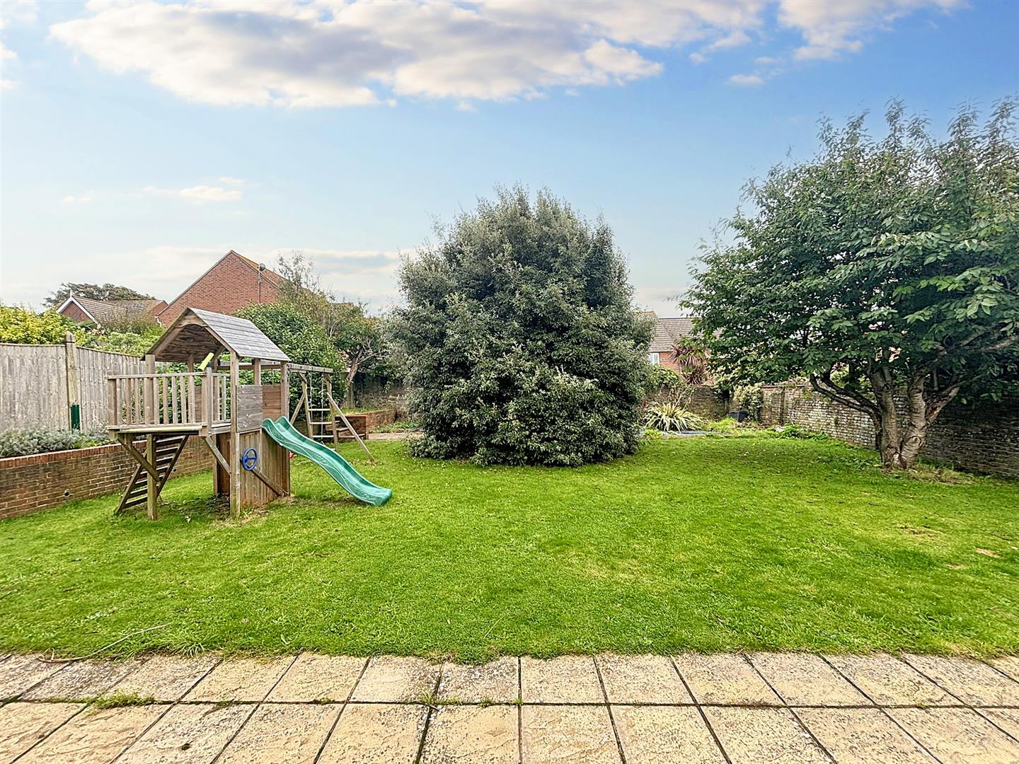 Property Details for Watts Lane, Eastbourne - Town Property Estate ...